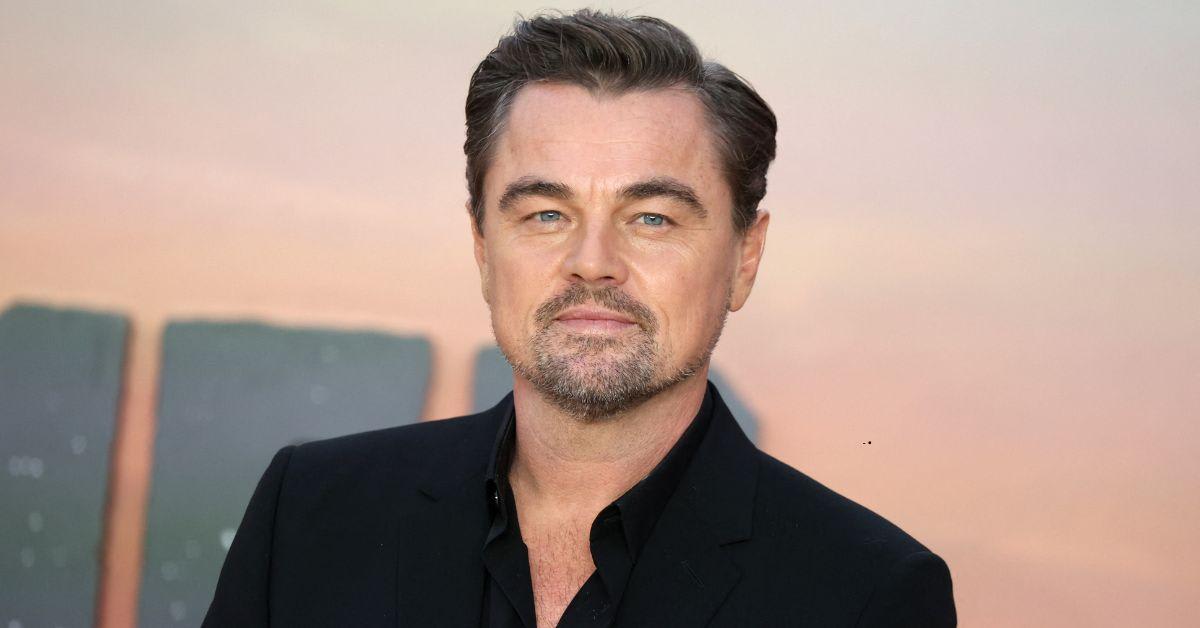 Leonardo DiCaprio looks uncomfortable as Nikki Glaser makes 'cheap joke ...