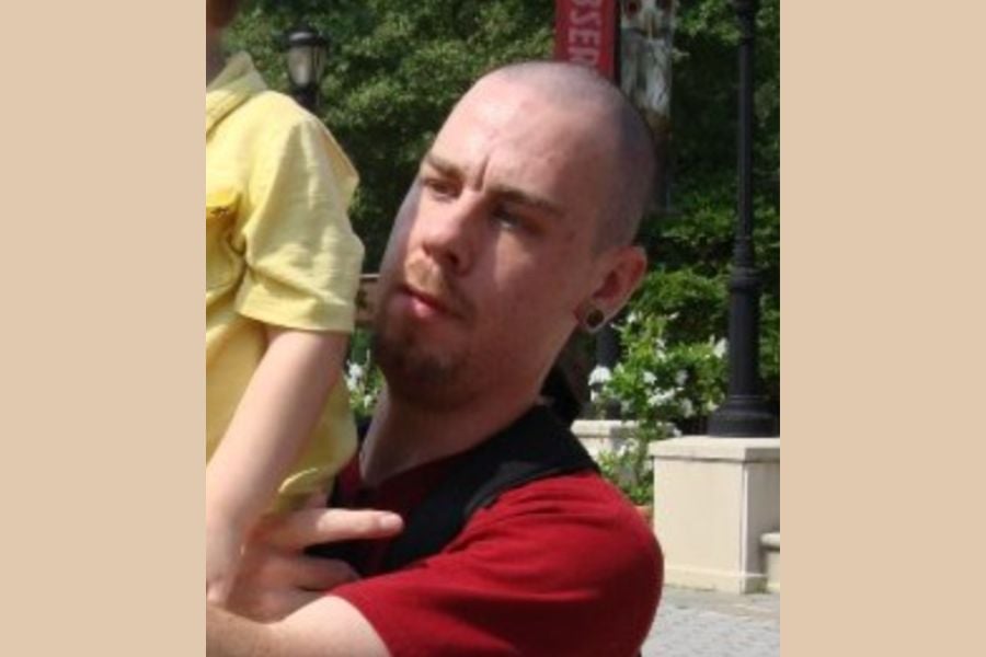 Hauppauge dad airlifted after car slams into tractor-trailer in Bohemia