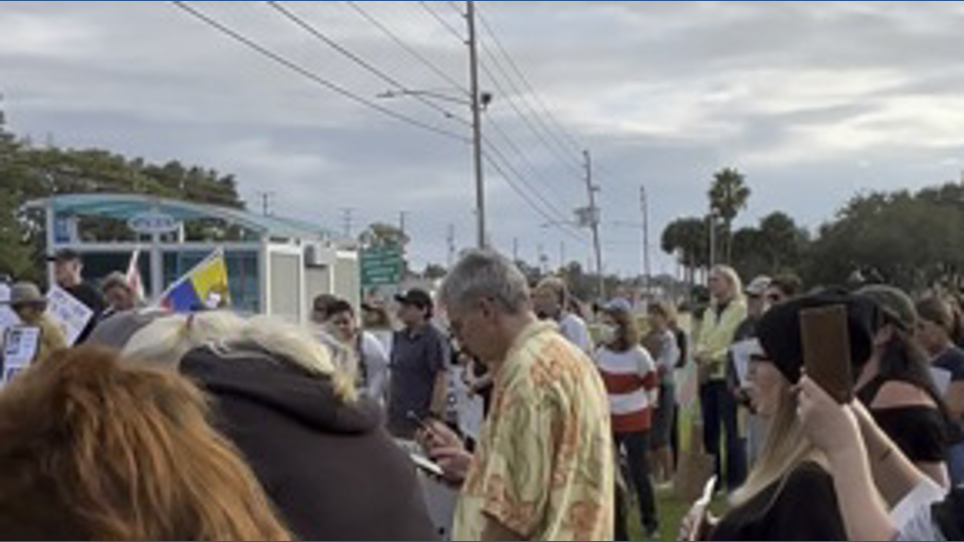 Tampa Bay area anti-ICE demonstration after fatal ICE-involved shooting ...