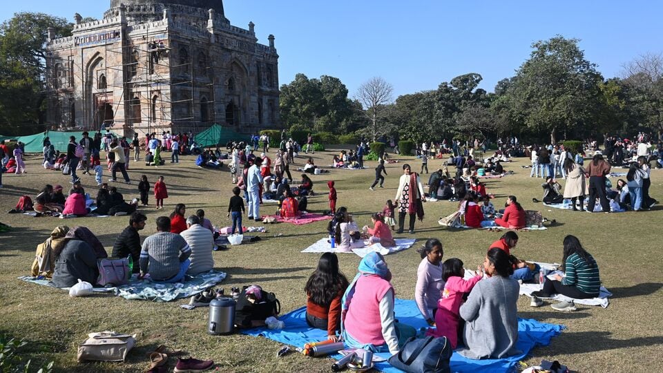 Delhi freezes amid IMD's two-day orange alert for cold wave; Ayanagar ...