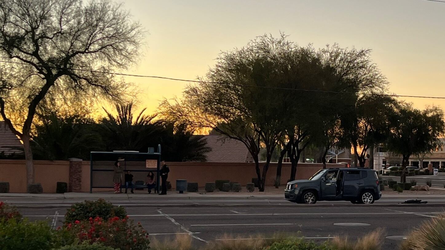 Bicyclist hospitalized after crash near major Glendale intersection