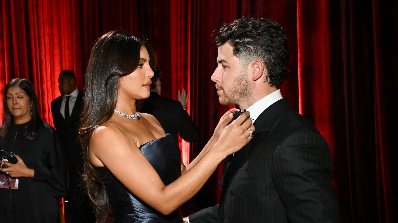 Golden Globe Awards 2026: Priyanka Chopra fixes Nick Jonas' tie on red ...