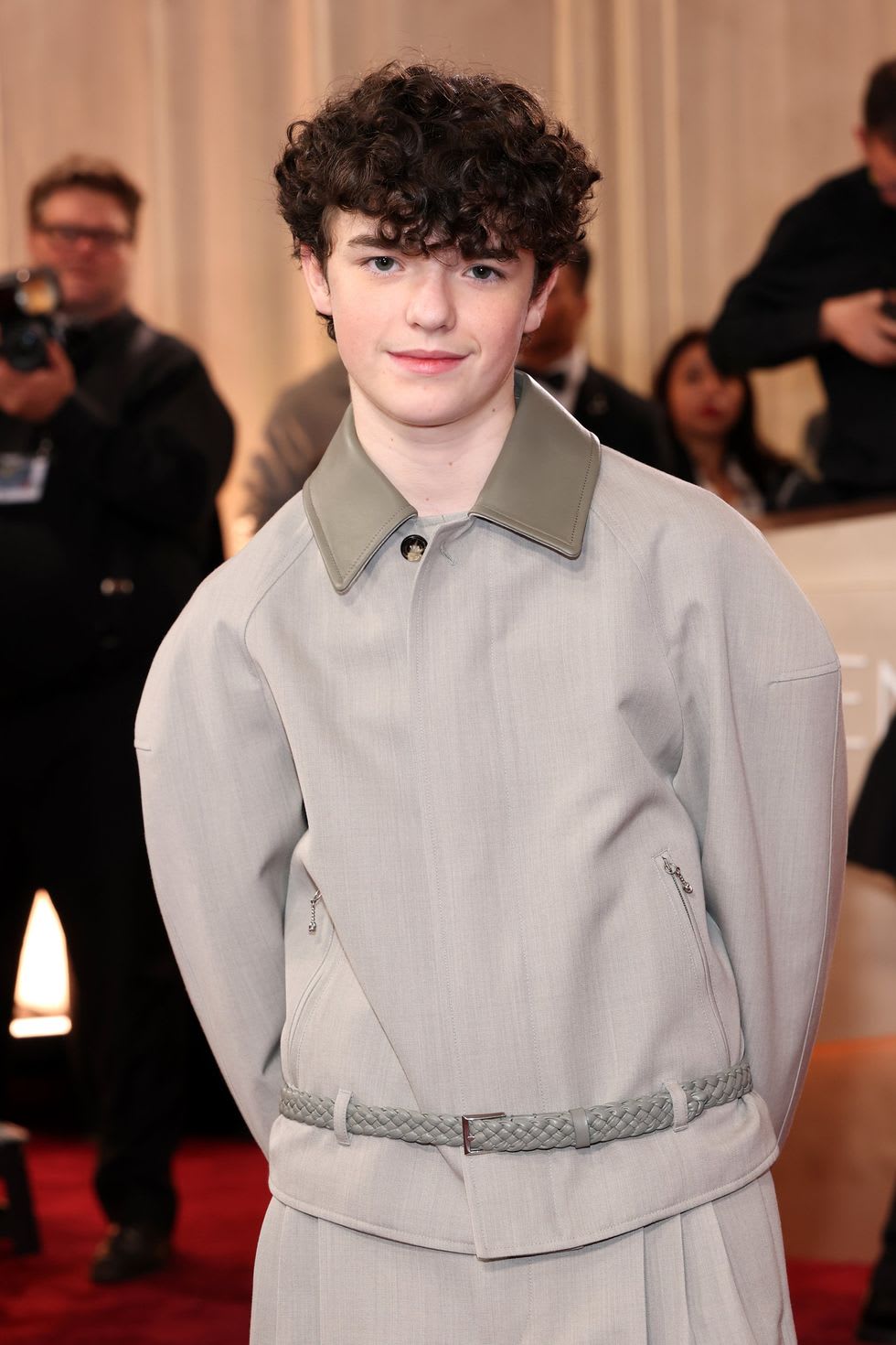 Adolescence cast lead Brits on Golden Globes red carpet as ...