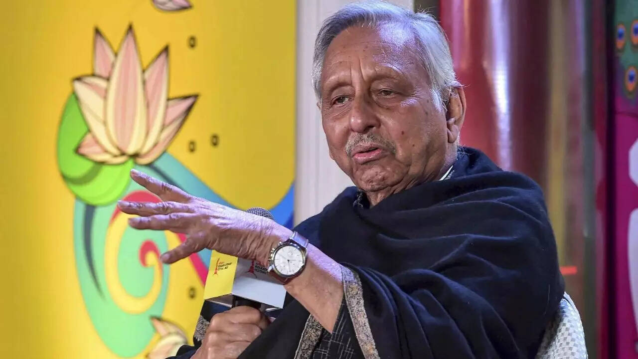 'Hinduism in paranoia': Mani Shankar Aiyar criticises Hindutva; claims ...