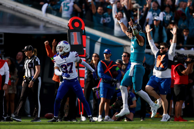 Capaccio: Arrow up/arrow down: Bills at Jaguars