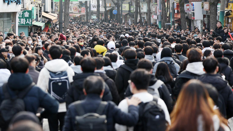 86 generation parents: Trust, don’t interfere