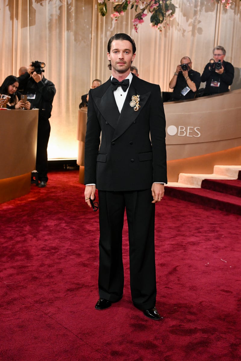 'The White Lotus' stars stepped out at the Golden Globes—but a few were ...