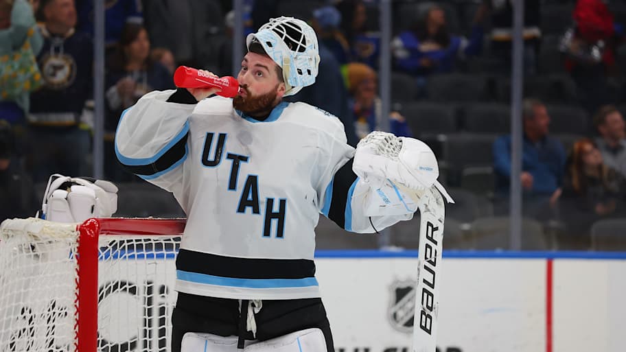 Mammoth goalie situation heating up