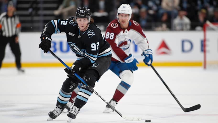 The Colorado Avalanche re-sign Martin Necas: The Utah Mammoth effect
