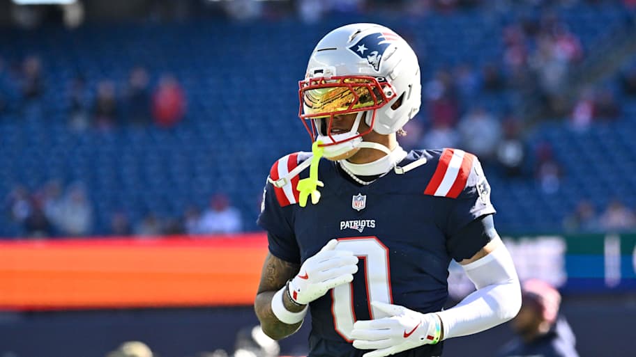 Patriots' star CB exits Chargers game with head injury