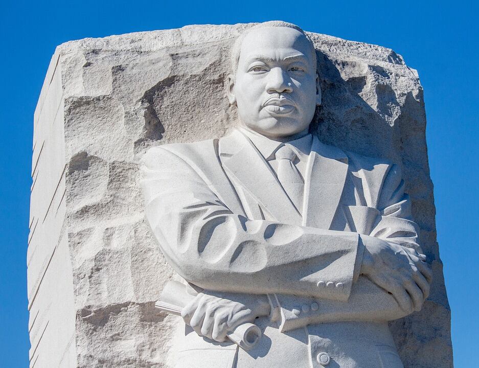 33rd annual Dr. King commemorative award program honors students ...