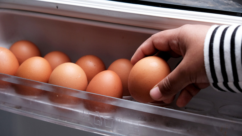 How to use a flashlight to check an egg's freshness (yes, really)