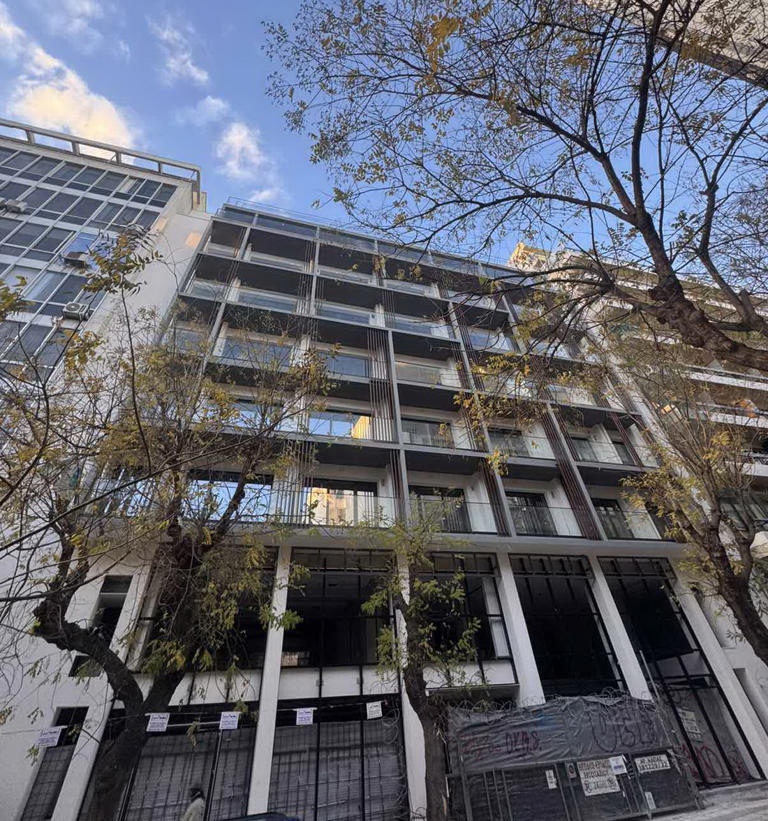 Ηοtel Louisa: Εγκαινιάζεται το ξενοδοχείο της οικογένειας Γατένιο στη ...