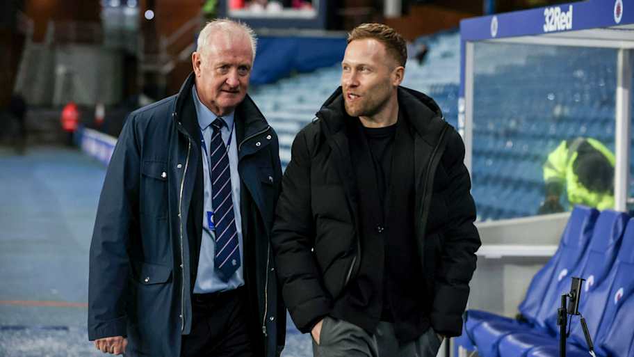 Former Rangers favourite Scott Arfield set for swift Premiership return