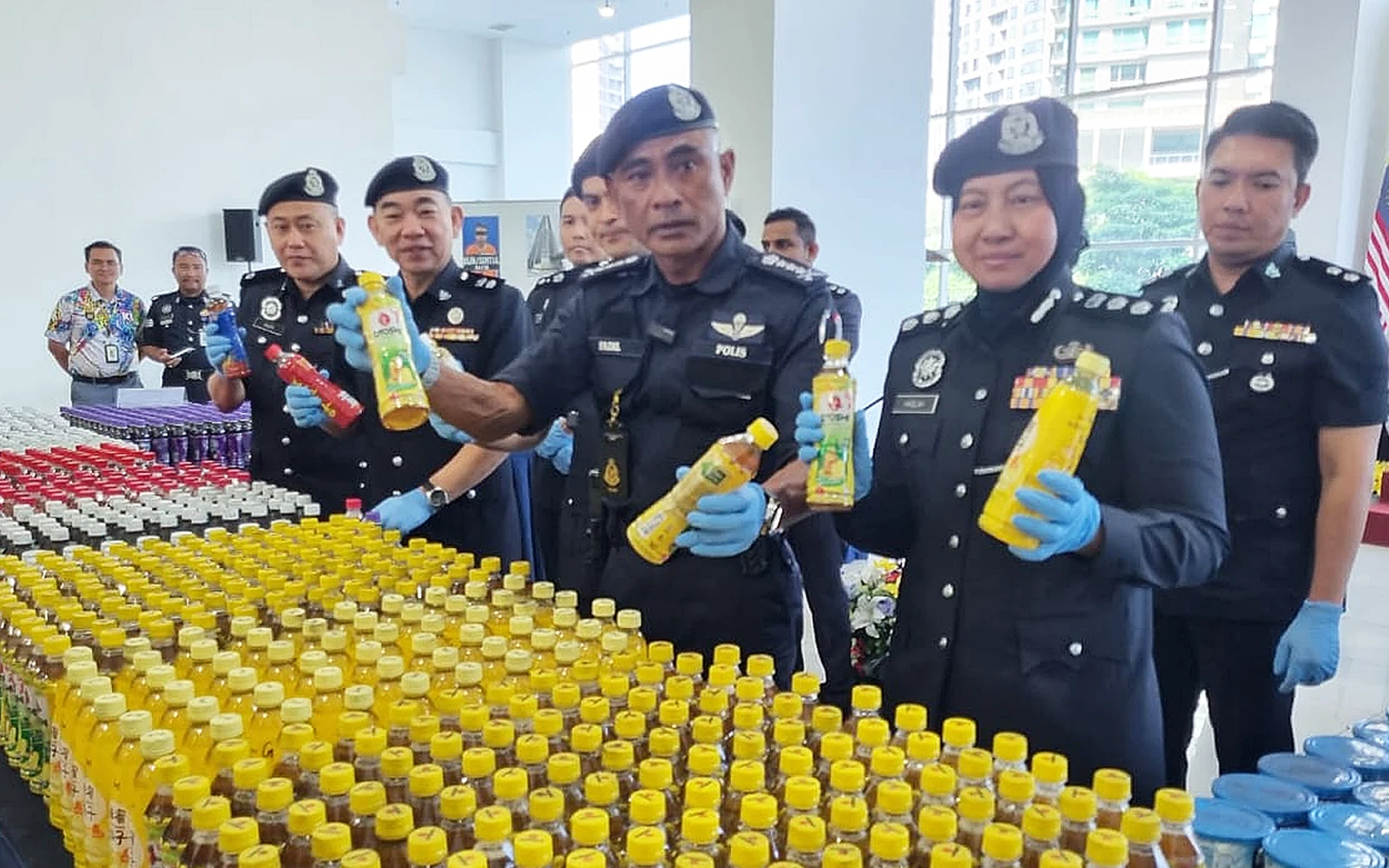 KL cops dismantle syndicate, seize drugs, assets worth nearly RM1mil