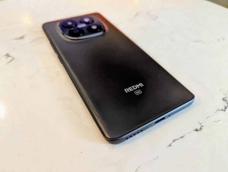 Gadgets Review | Redmi Note 15: Curves That Are Easy To Live With, Not ...