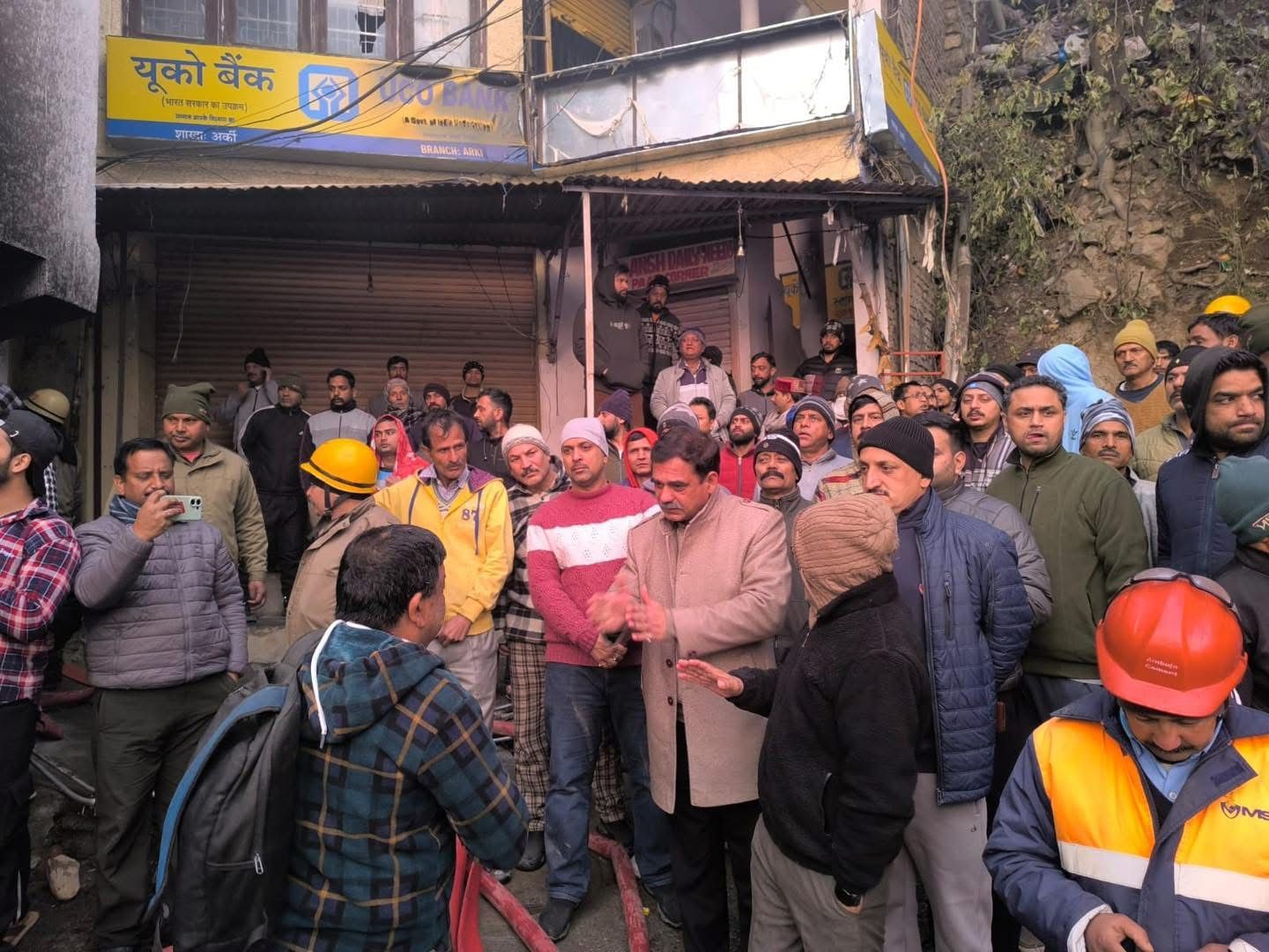 Boy dies, several feared trapped as fire engulfs Arki market in ...