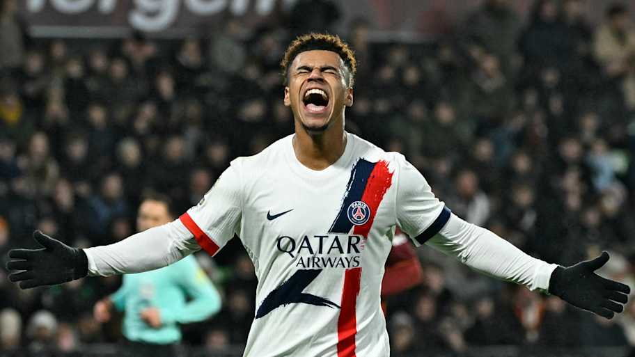 FC Metz 2-3 PSG: Paris secure narrow win over Metz