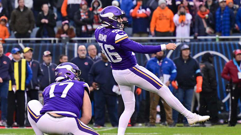 Former Vikings kicker loses job with new team in embarrassing fashion