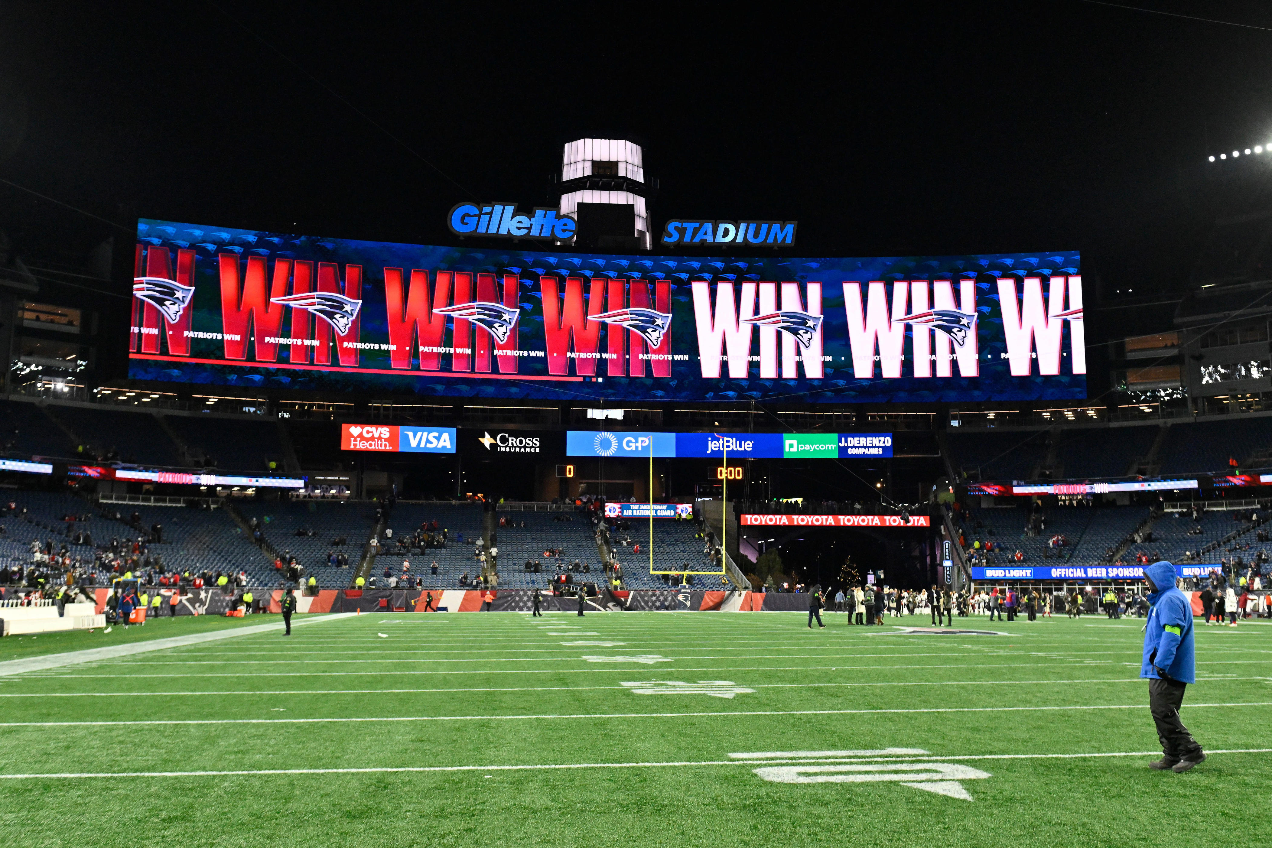 10 takeaways from Patriots 16-3 wild card win over Chargers