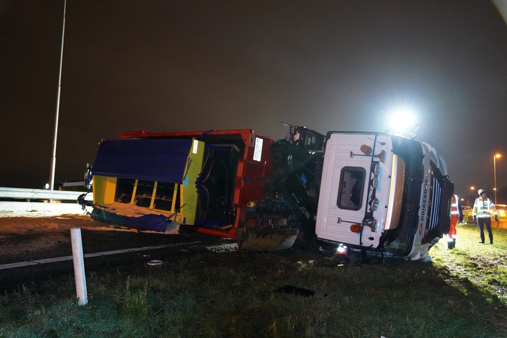 Nog steeds erg glad in delen van het land, code oranje nog van kracht