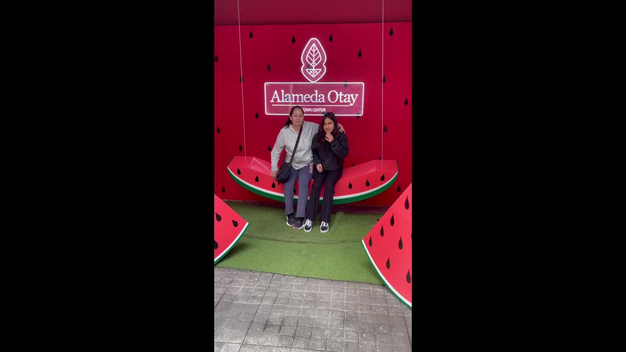 Playful swing mishap between mother and daughter in Tijuana, Mexico