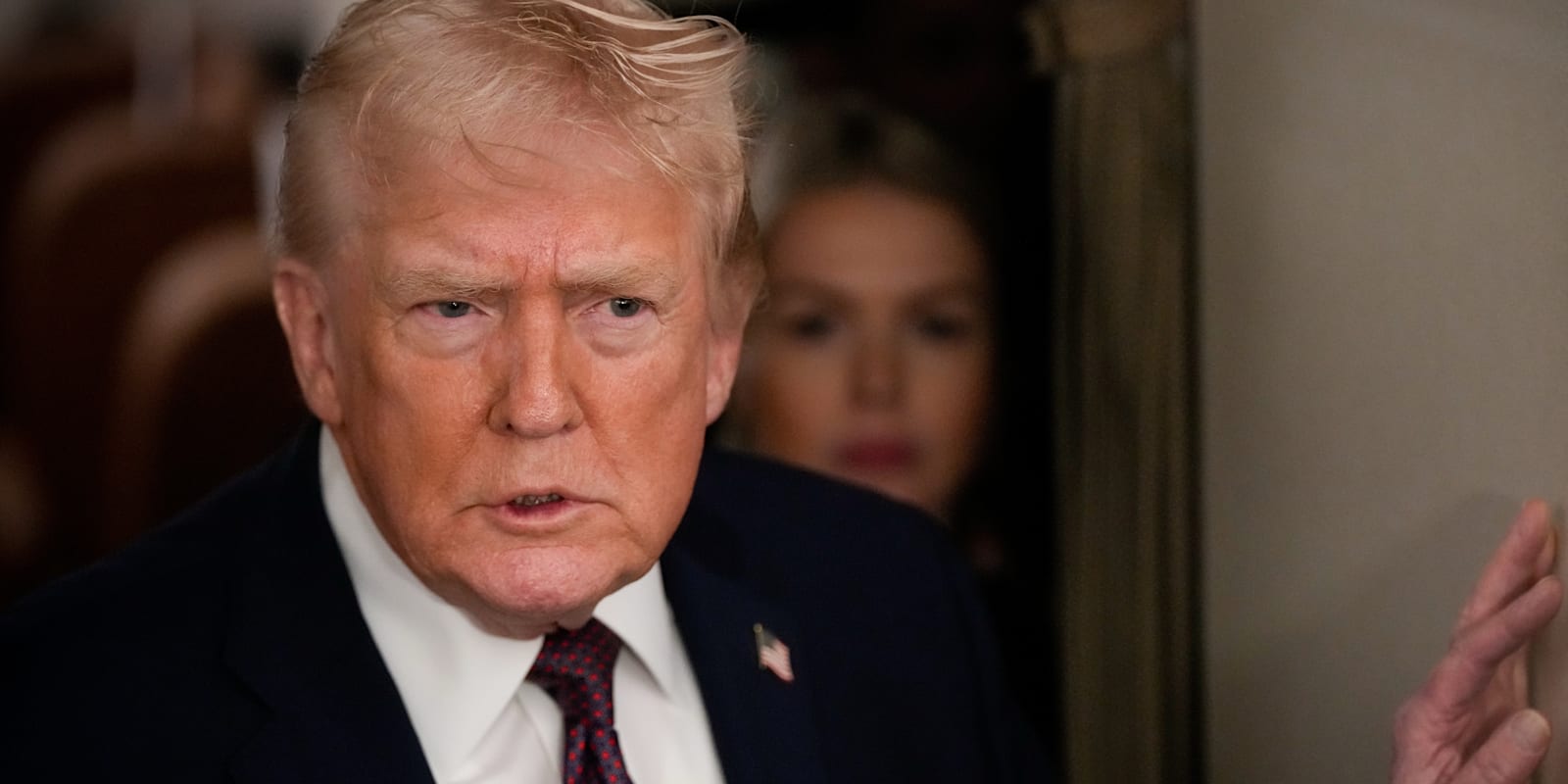 Trump förnekar att han är inblandad: "Vet inget om det"