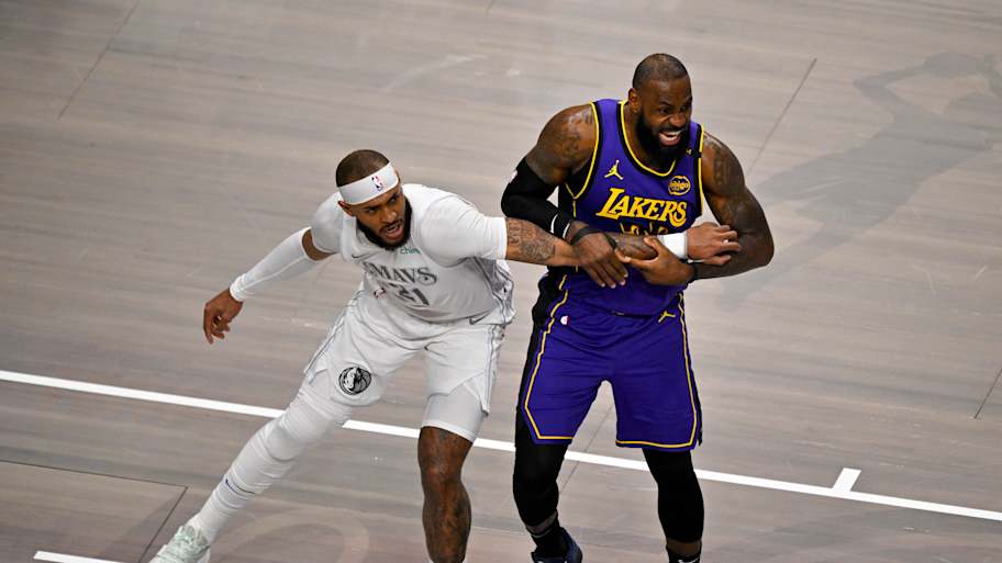 Lakers upgrade Deandre Ayton's spot in projected trade scenario