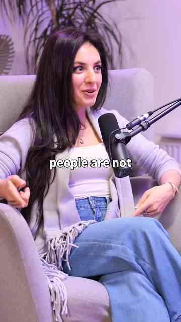 The #1 habit that decreases your credibility at work