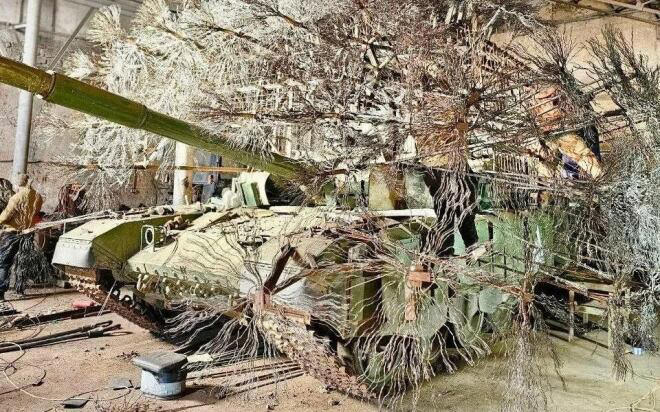 Russia debuts 'Dandelion tank' to counter drone threats