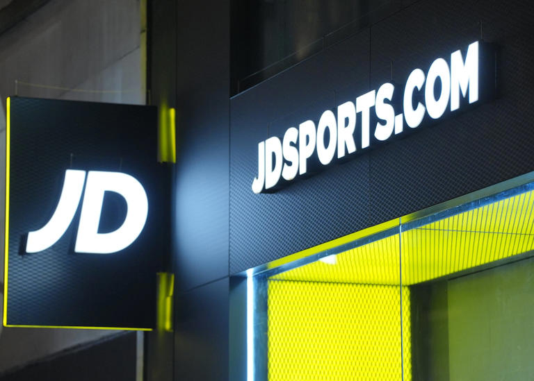 JD Sports reveals plans to enable shoppers to buy products through AI ...