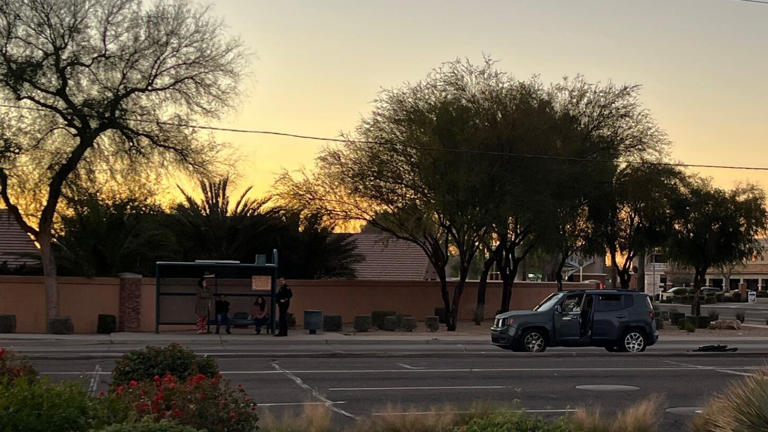 Bicyclist hospitalized after crash near major Glendale intersection