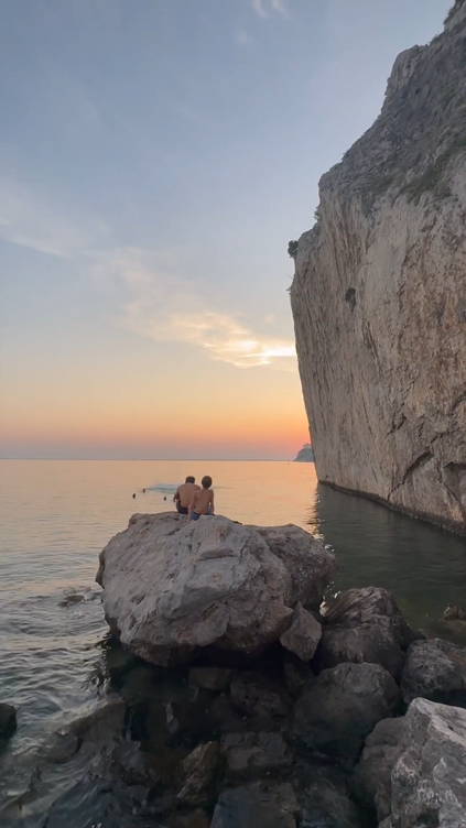 28m sunset cliff jump – unforgettable evening leap