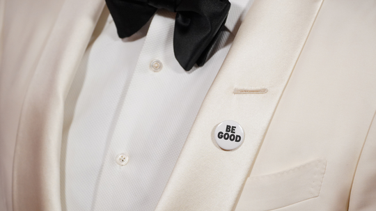 Golden Globes 2026: Mark Ruffalo wears 'Be Good' badge, what does it ...