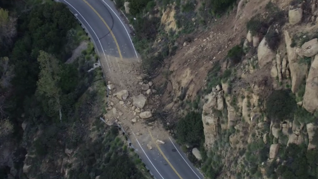 Rockslide blocks Chatsworth road near spot of previous brush fire