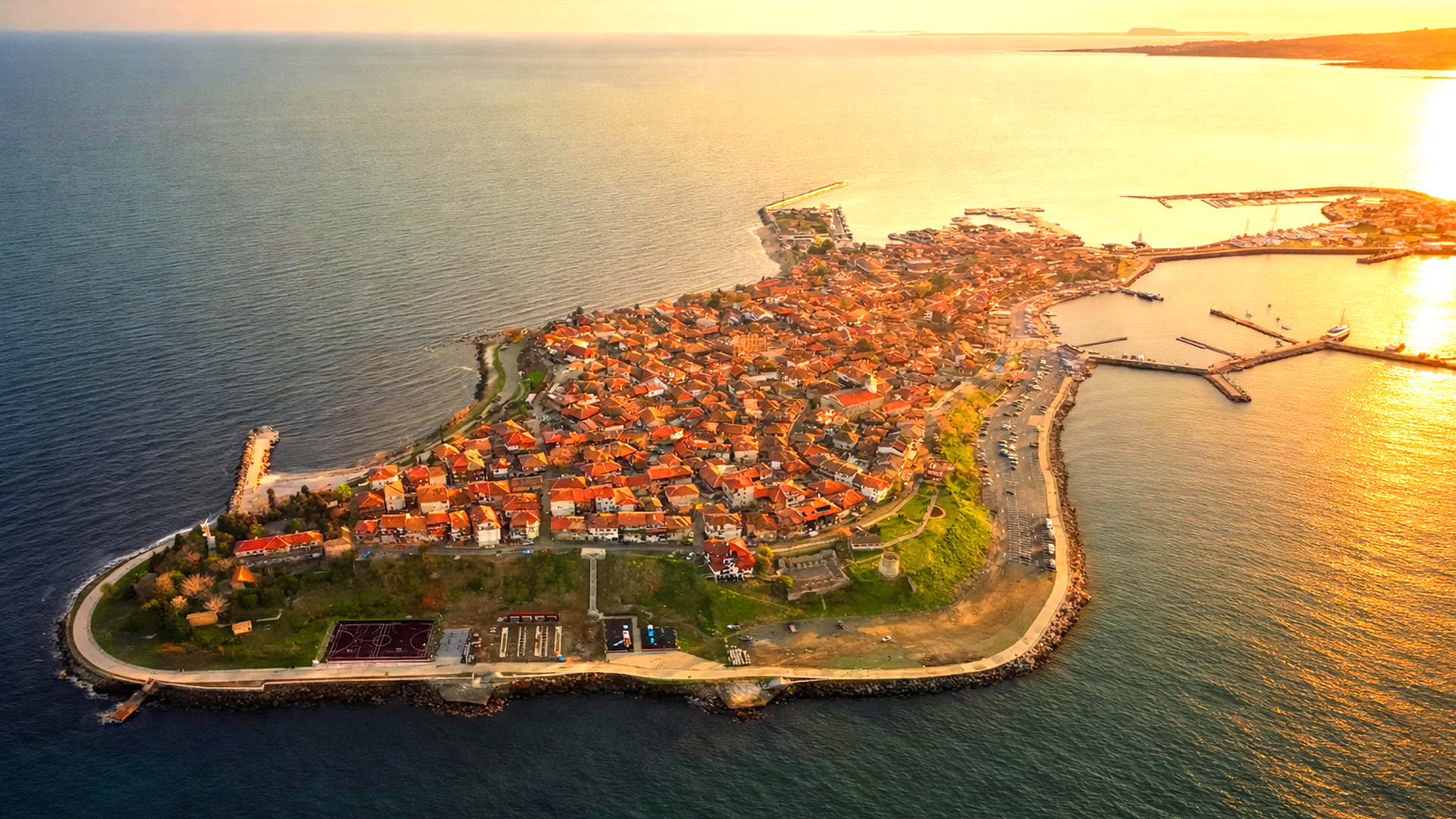 What makes Nessebar one of Bulgaria’s most historic towns?