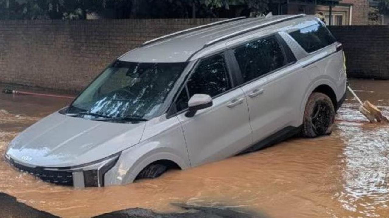 Tourists’ hire car falls into sinkhole