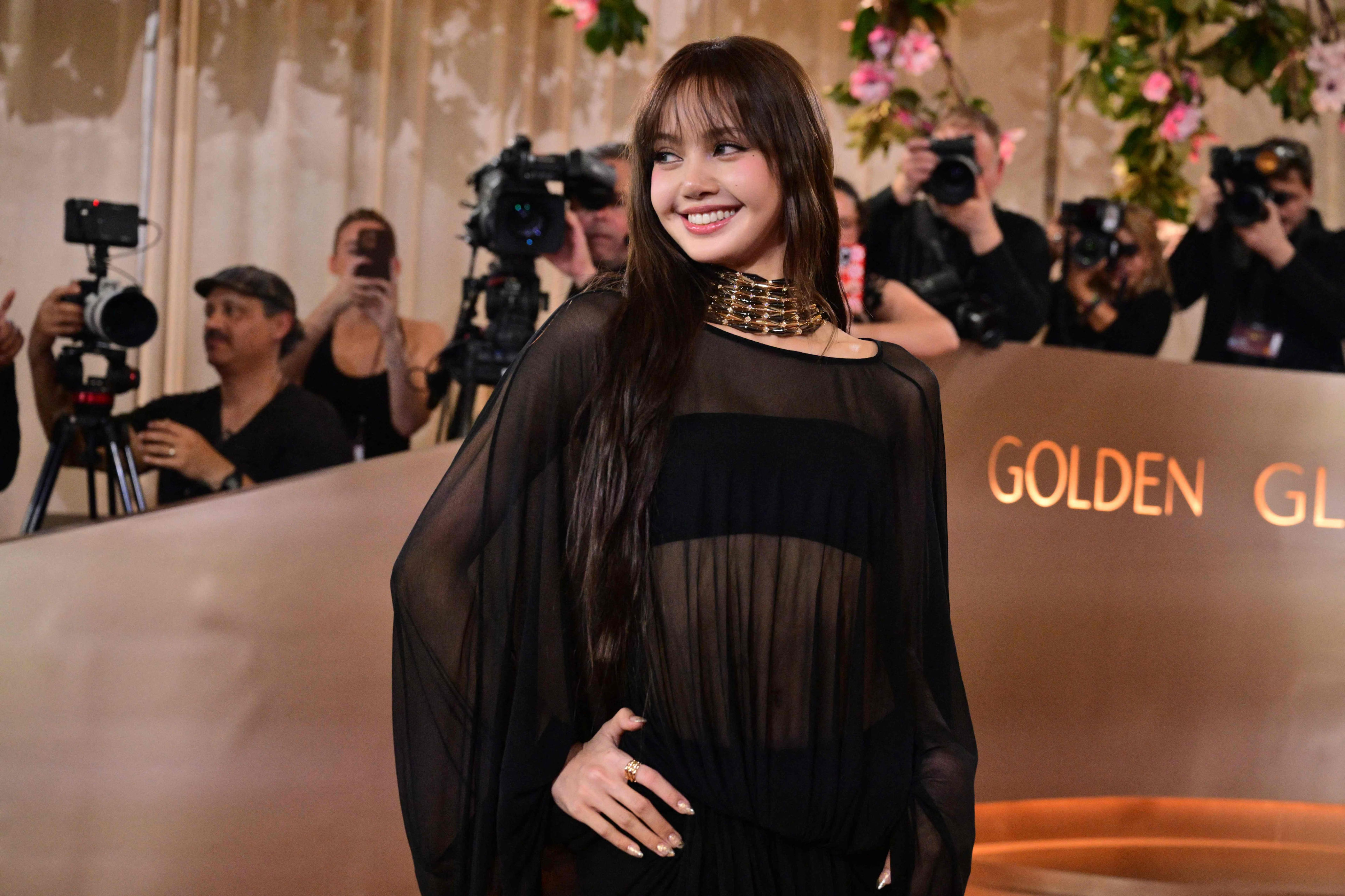 Blackpink's Lisa, Seventeen's Joshua step onto Golden Globe red carpet