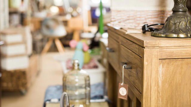 Thrift shopper puts local store on blast for consistent issue ...