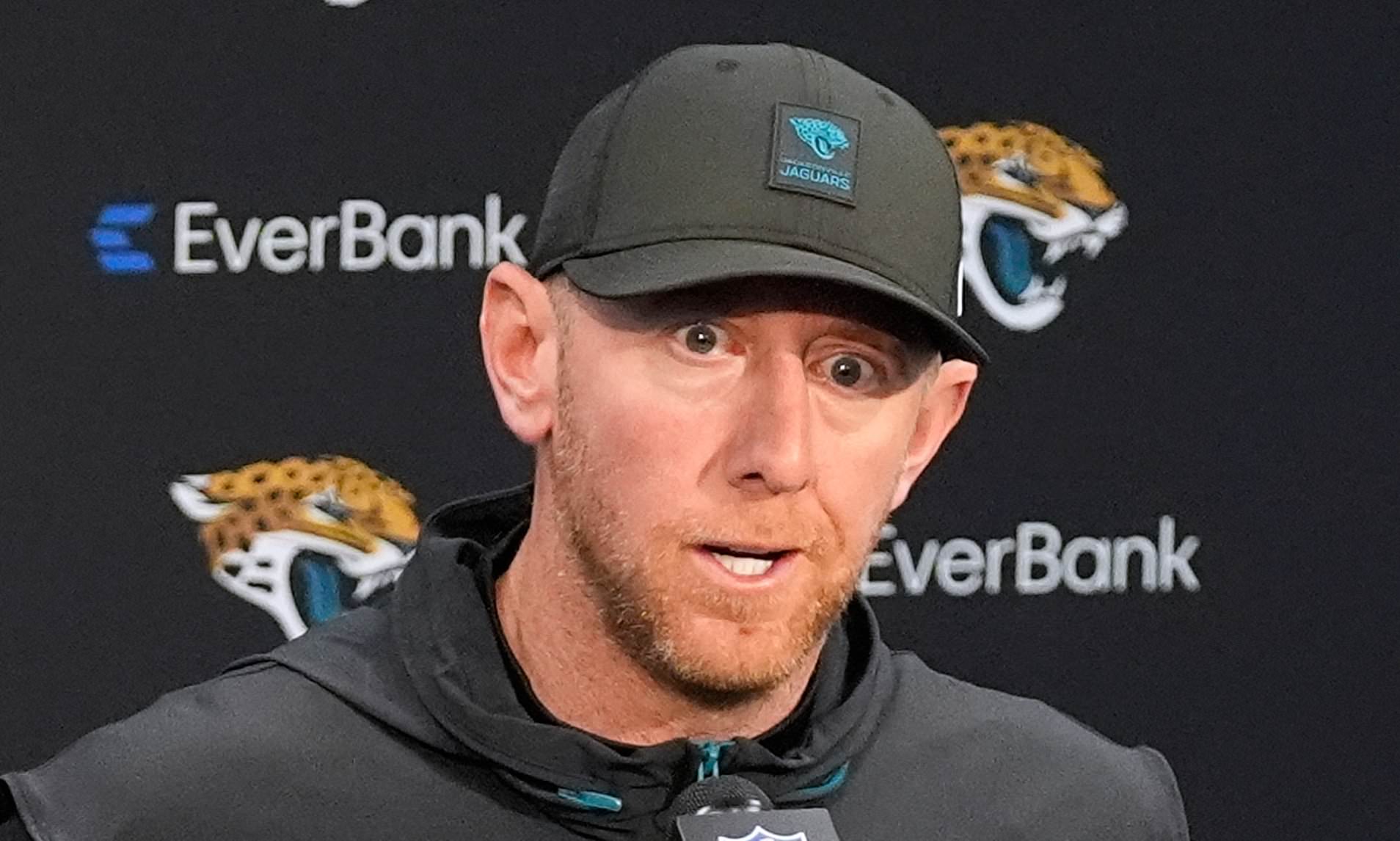 NFL reporter splits the internet with her message to Liam Coen after ...