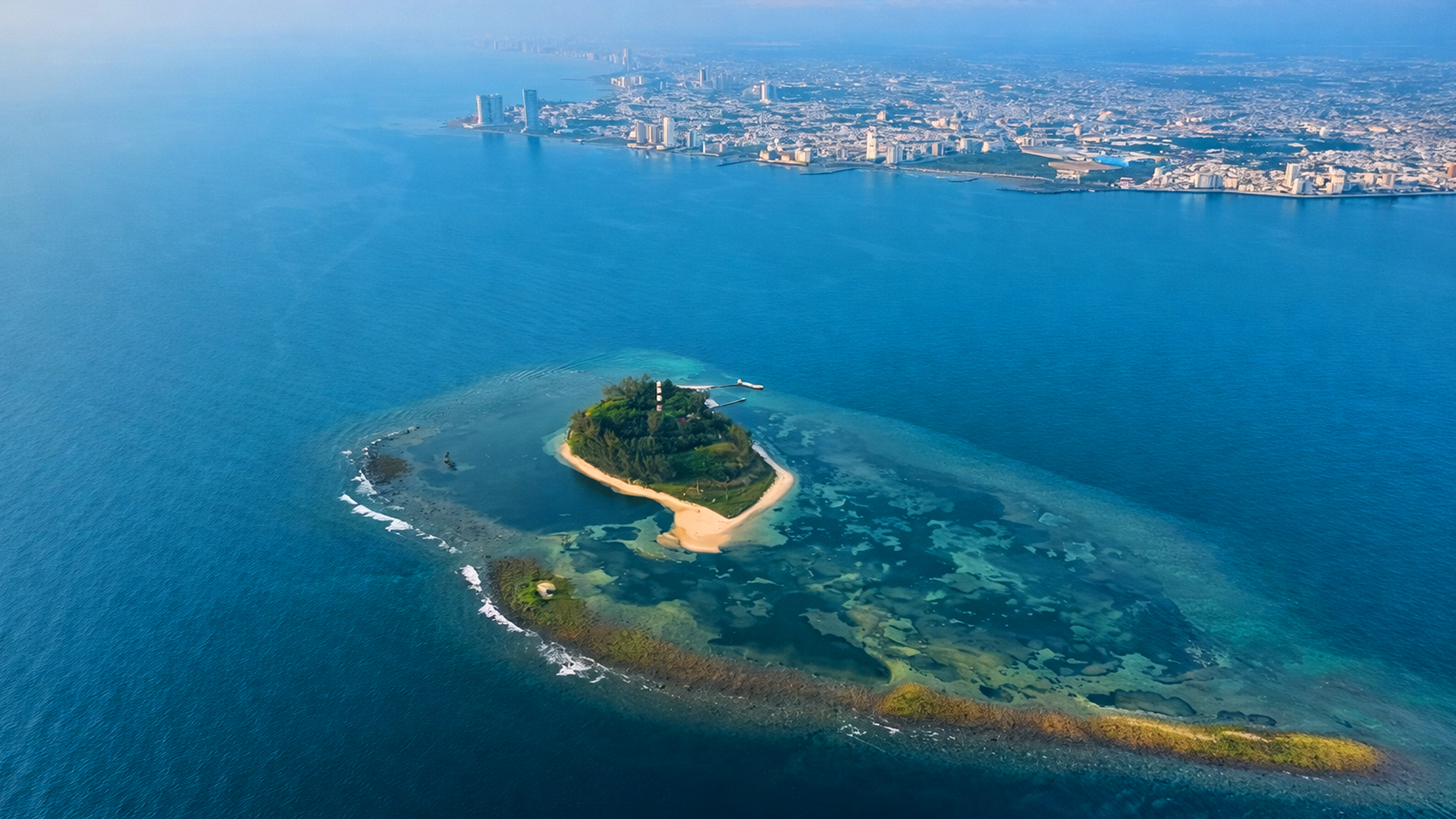 Turquoise waters and coral reefs near Veracruz City