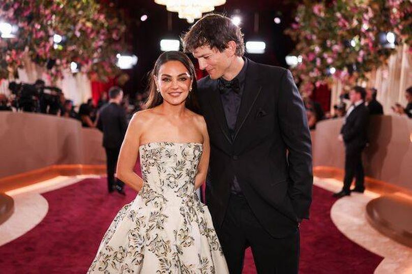 Golden Globes viewers criticize Ashton Kutcher and Mila Kunis' appearance
