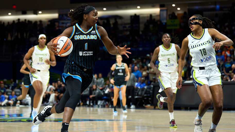 2 players who must be key reserve options for the Chicago Sky