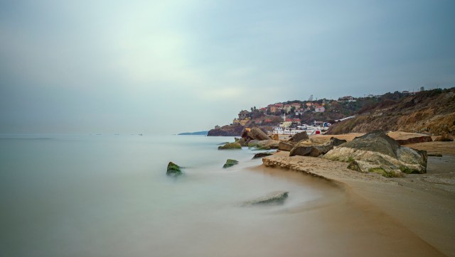 Expert issues warning as looming crisis could impact 160 million people ...