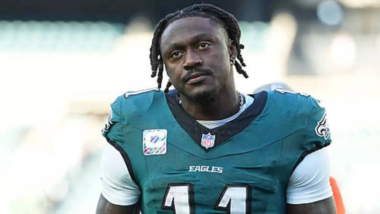 Eagles WR AJ Brown could face NFL discipline after skipping media ...