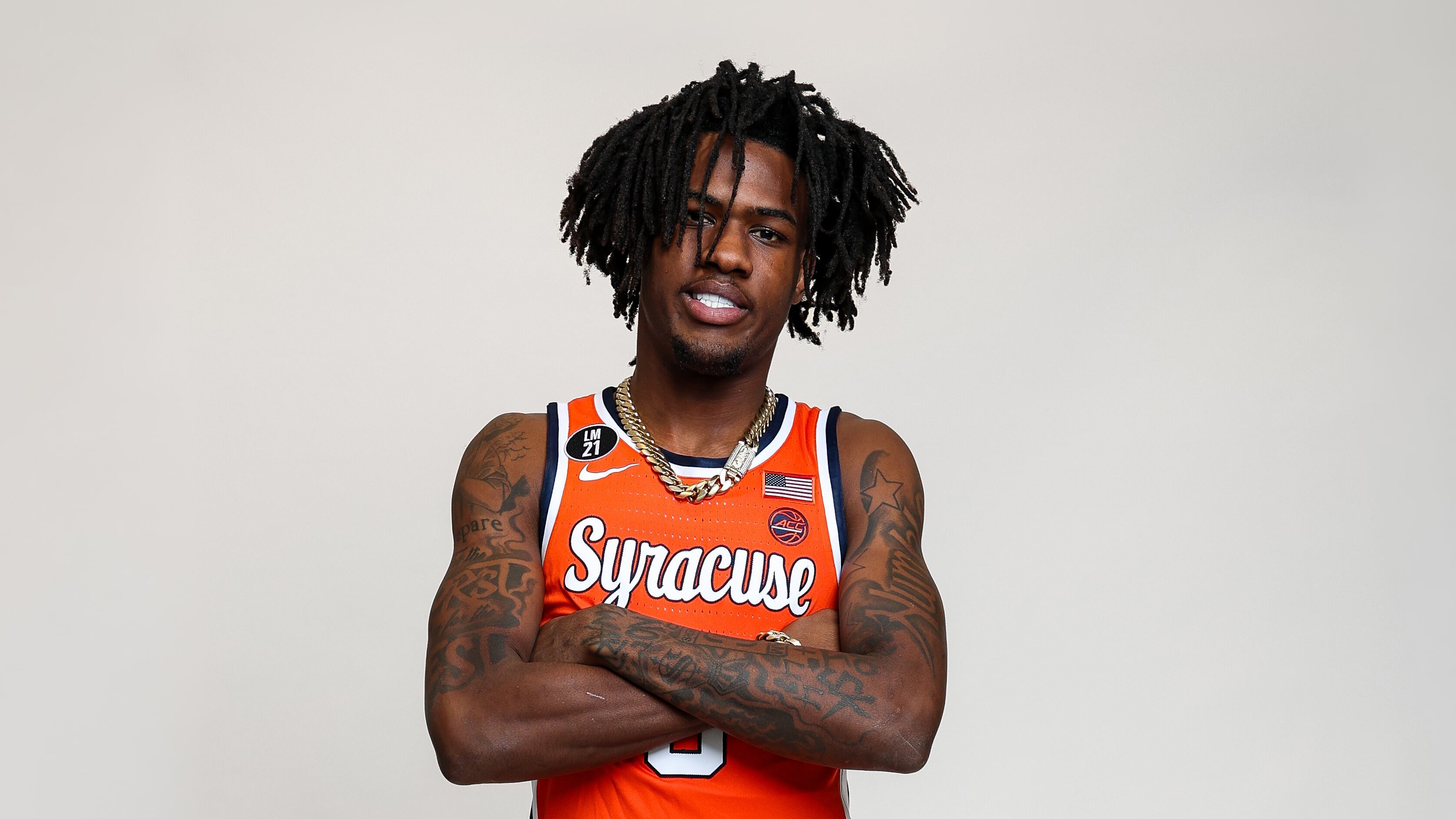 Syracuse football’s highest-rated recruit in 25 years joins basketball team