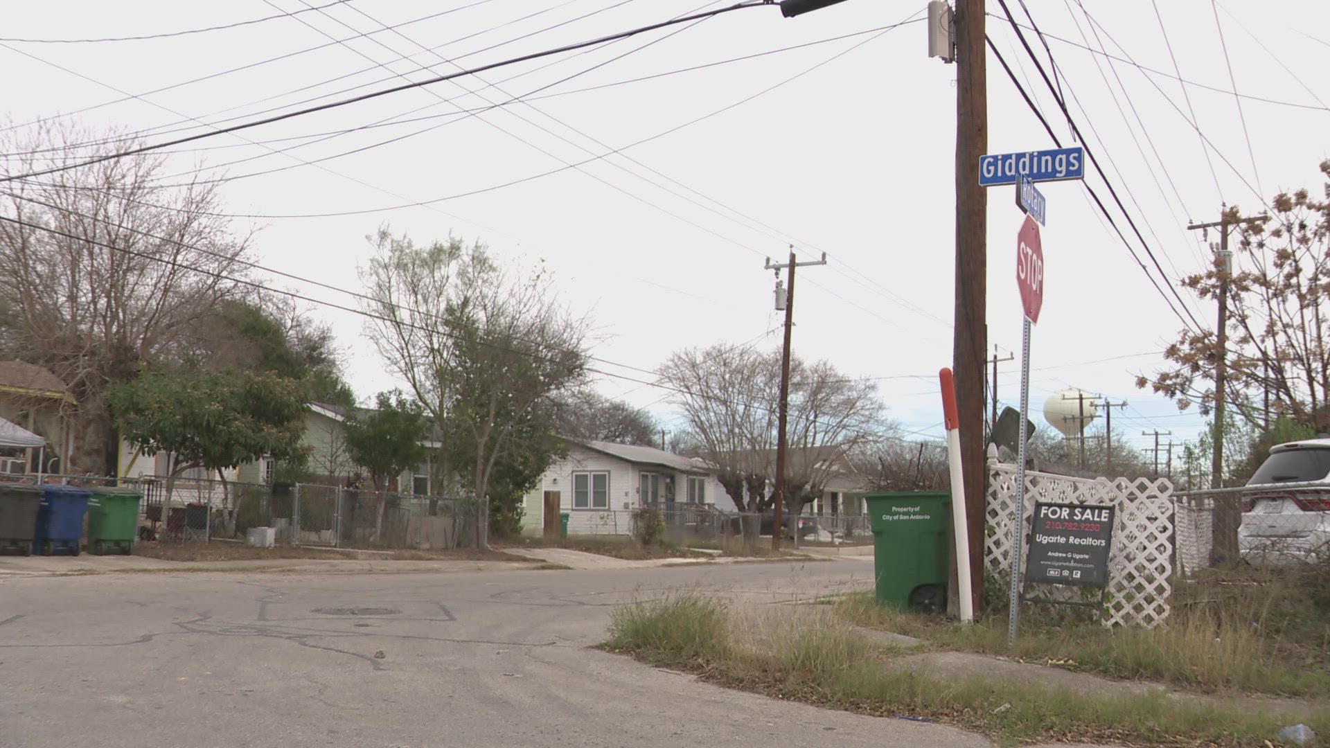 Man arrested after stabbing his sister multiple times, police say