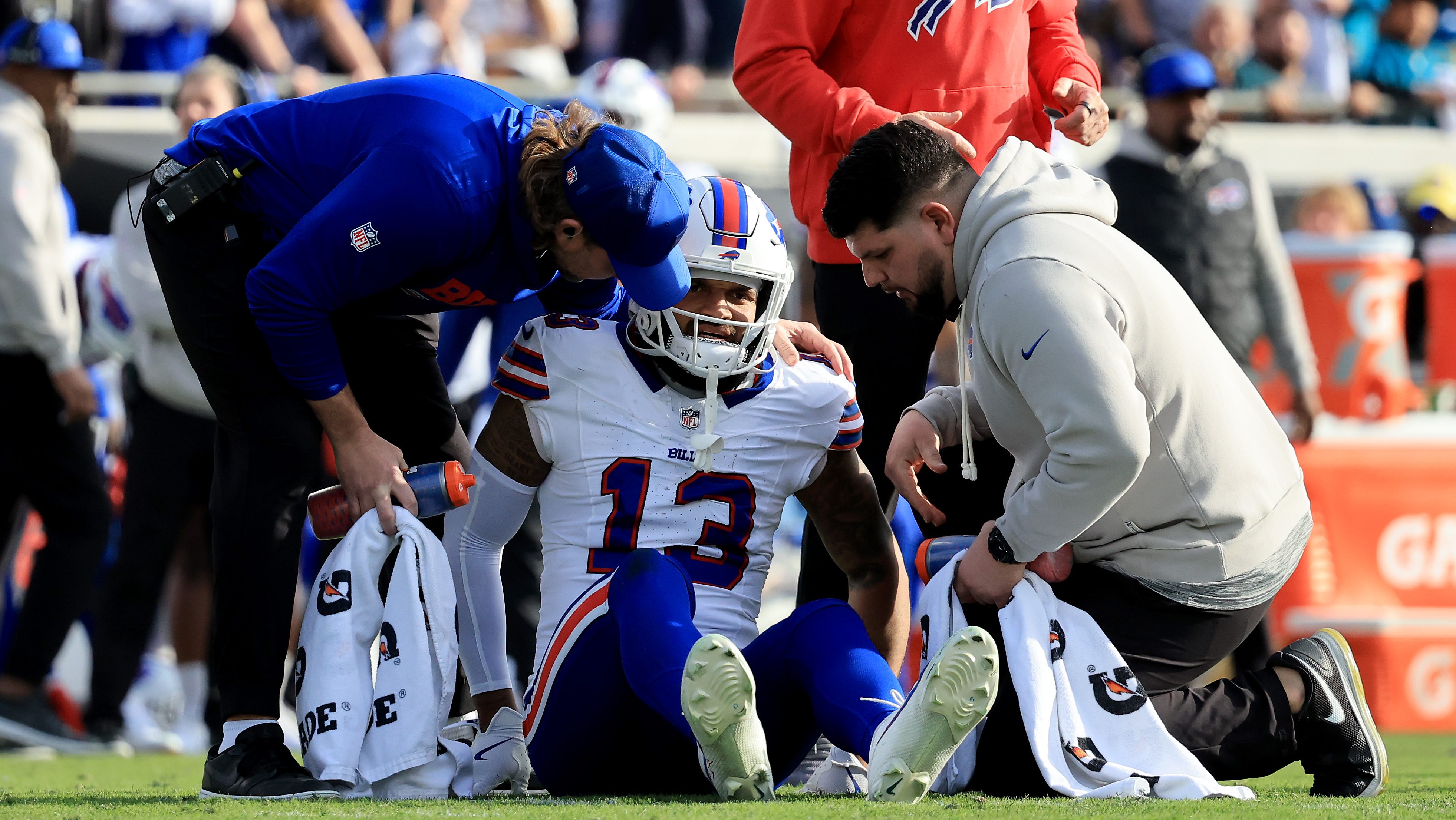 Bills get dire sign on WR Gabe Davis after playoff injury