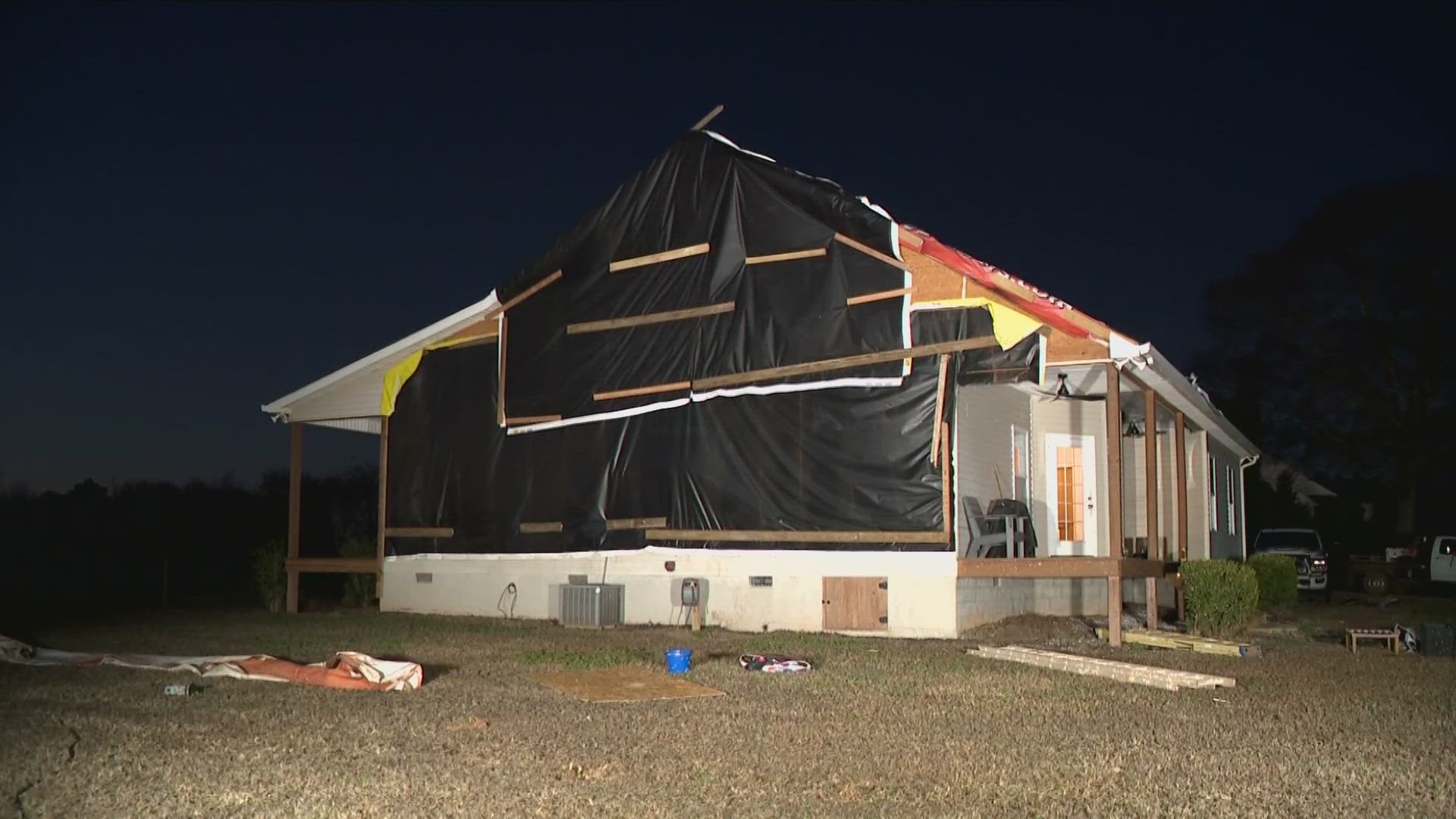 Homeowner recounts scary moments EF-1 tornado ripped through his home ...