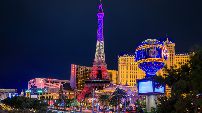 5 of Guy Fieri's favorite hole-in-the-wall Las Vegas restaurants that ...